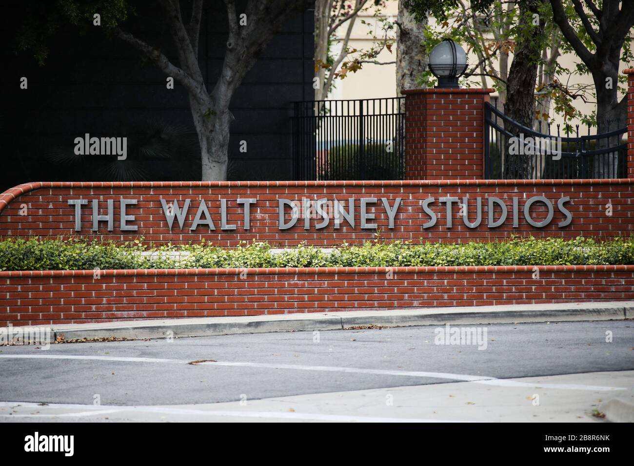 Walt disney company headquarters hi-res stock photography and images ...