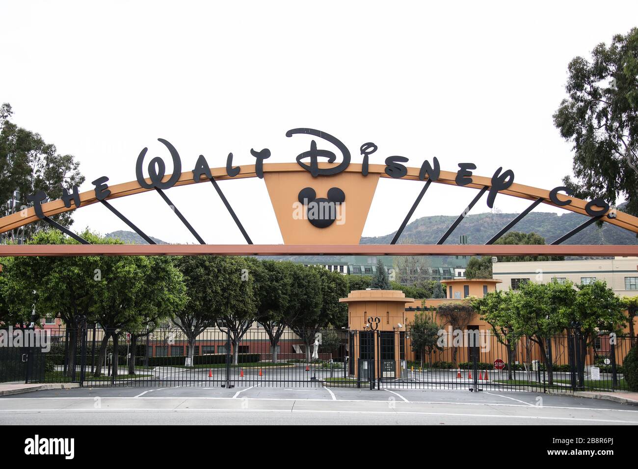 Walt disney studios burbank general hi-res stock photography and images ...