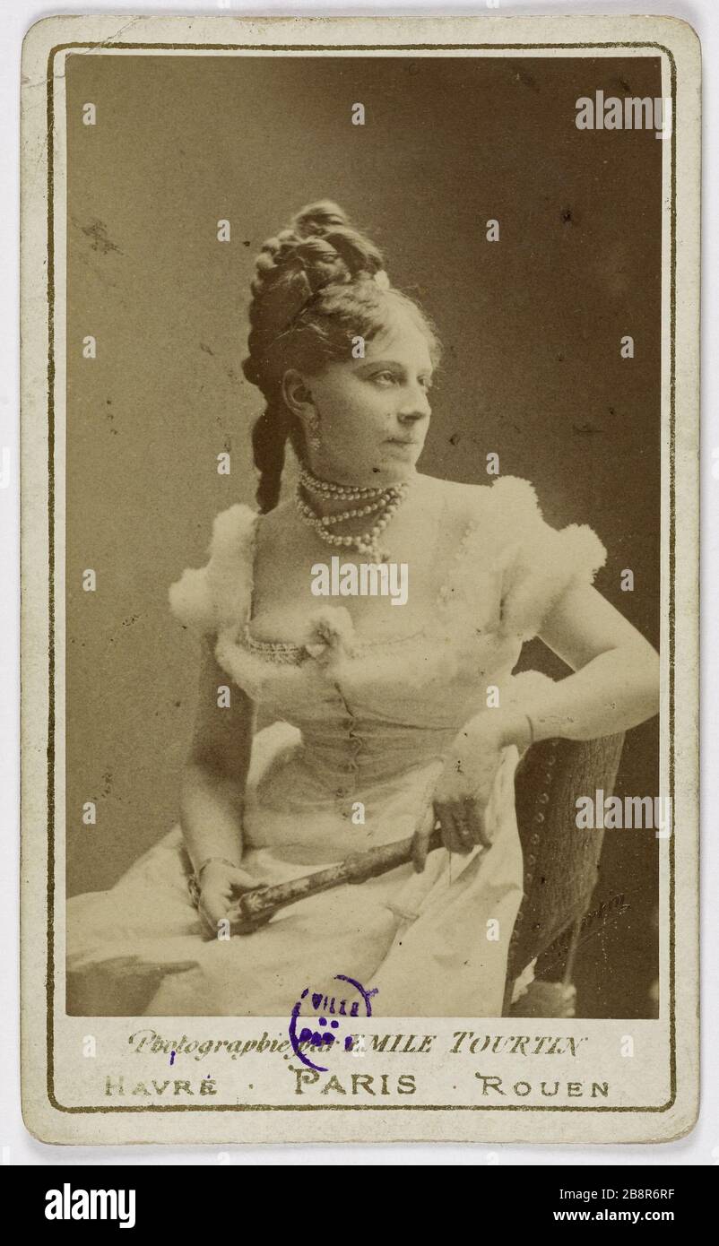Portrait of Emard (actress) Portrait d'Emard (actrice). Carte de visite ...