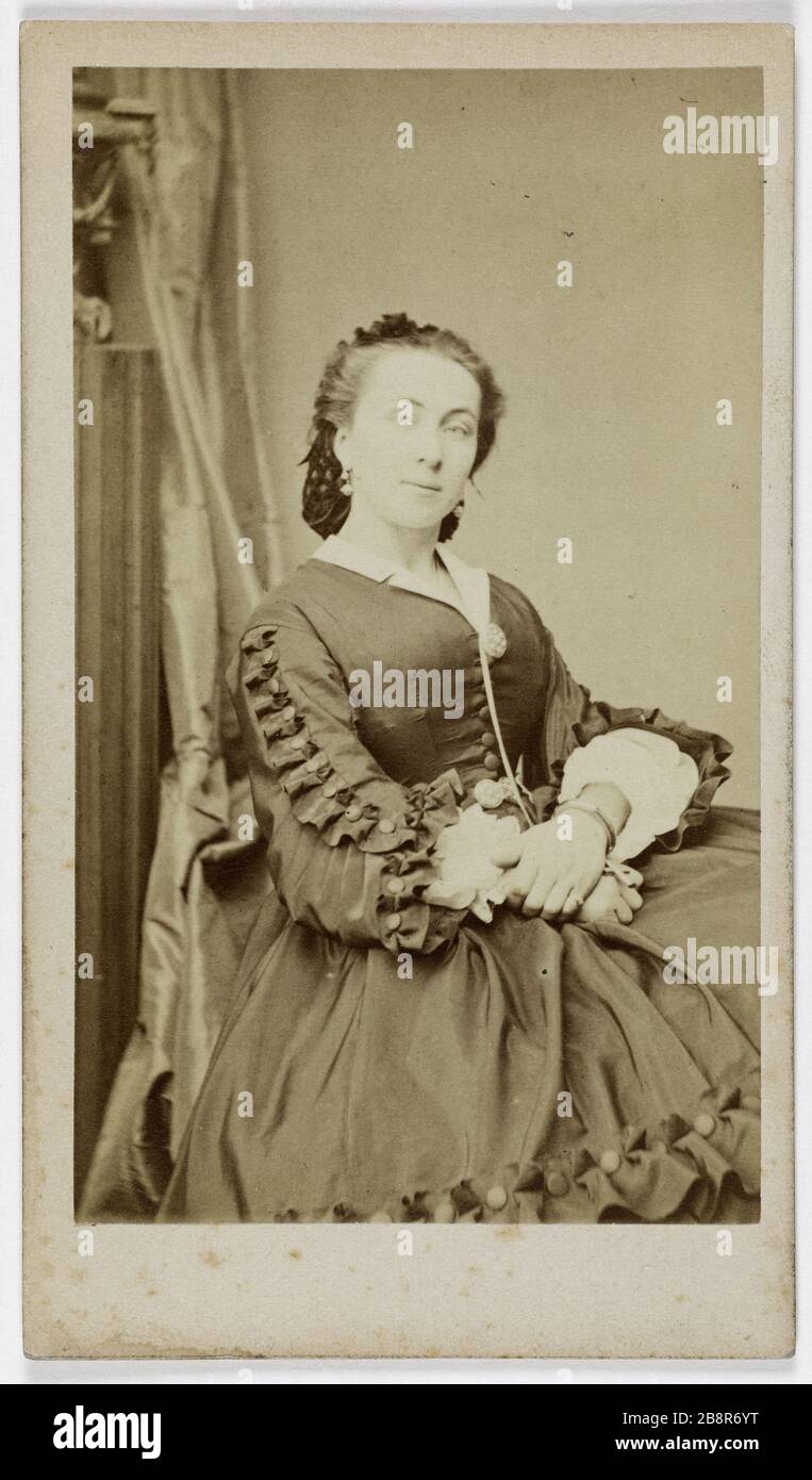 Portrait of Suzanne Ernestine (actress Variety Theater) Portrait de ...