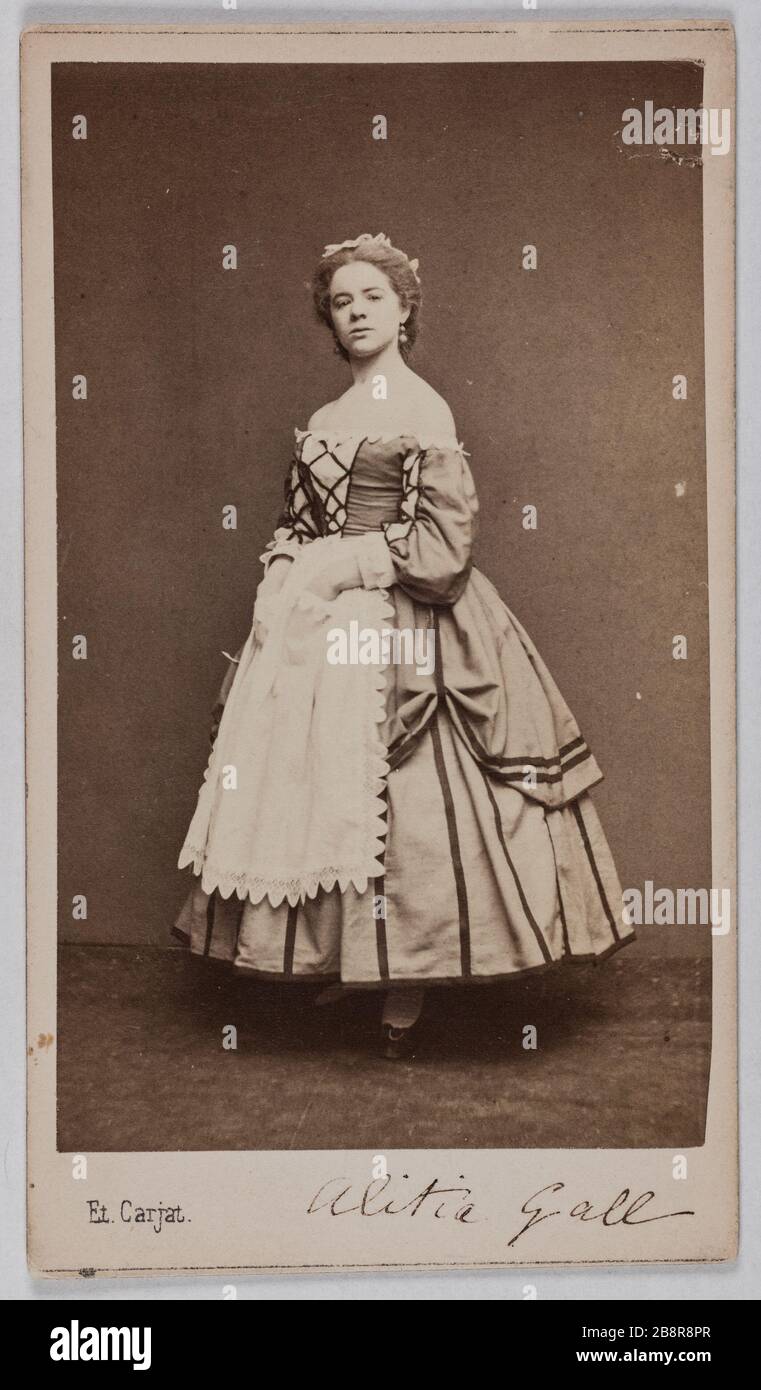 Portrait of Alitia Gallen (actress) Portrait d'Alitia Gall, actrice ...