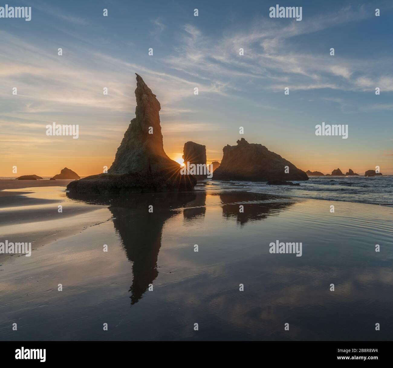Oregon Coast Sunset Stock Photo - Alamy