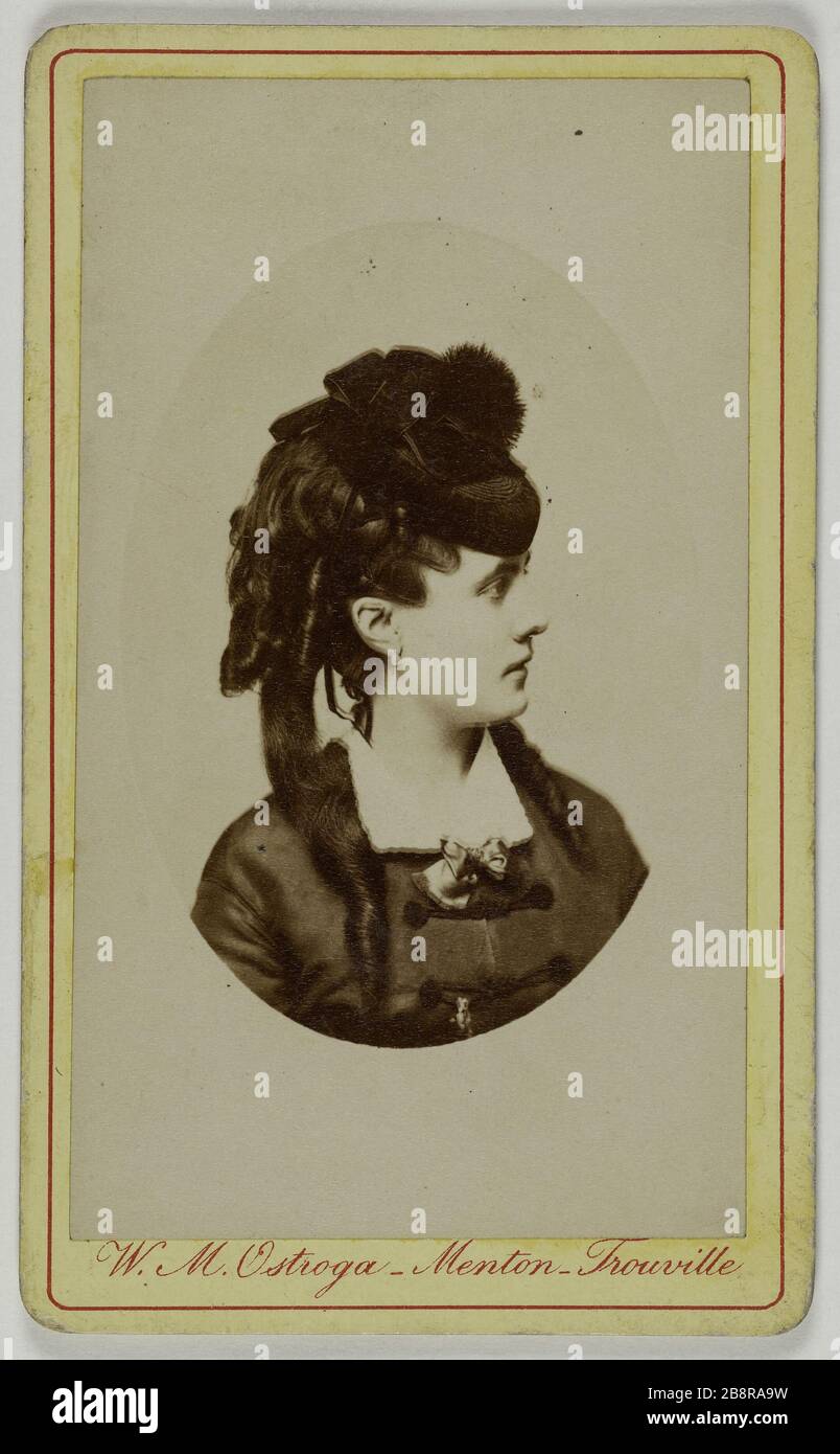 Portrait of Mabel Gray, (actress) Portrait de Gray Mabel, actrice ...