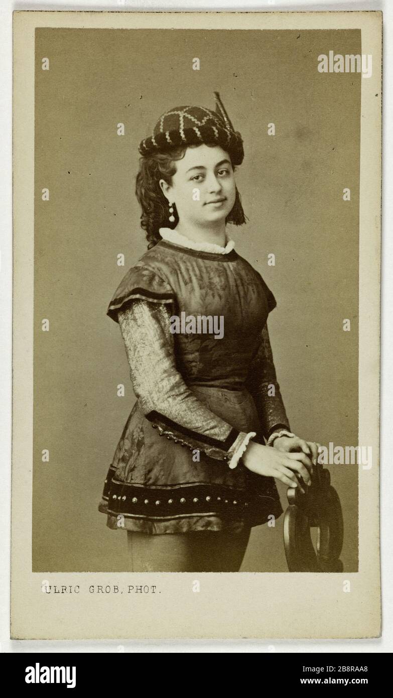Portrait of Grébert, actress Portrait de Grébert, actrice. Carte de ...