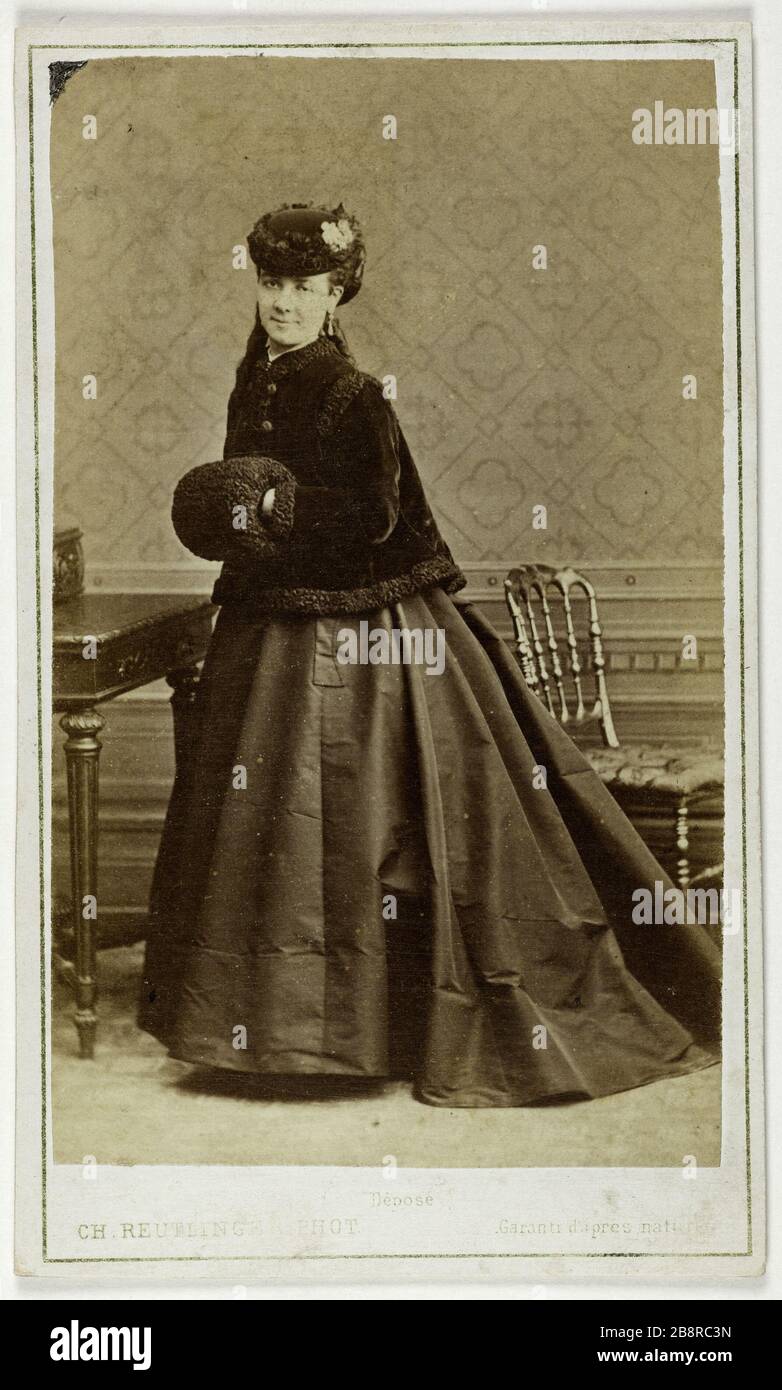 Portrait of Miss Lafont (actress) Portrait de Mlle Lafont, actrice ...