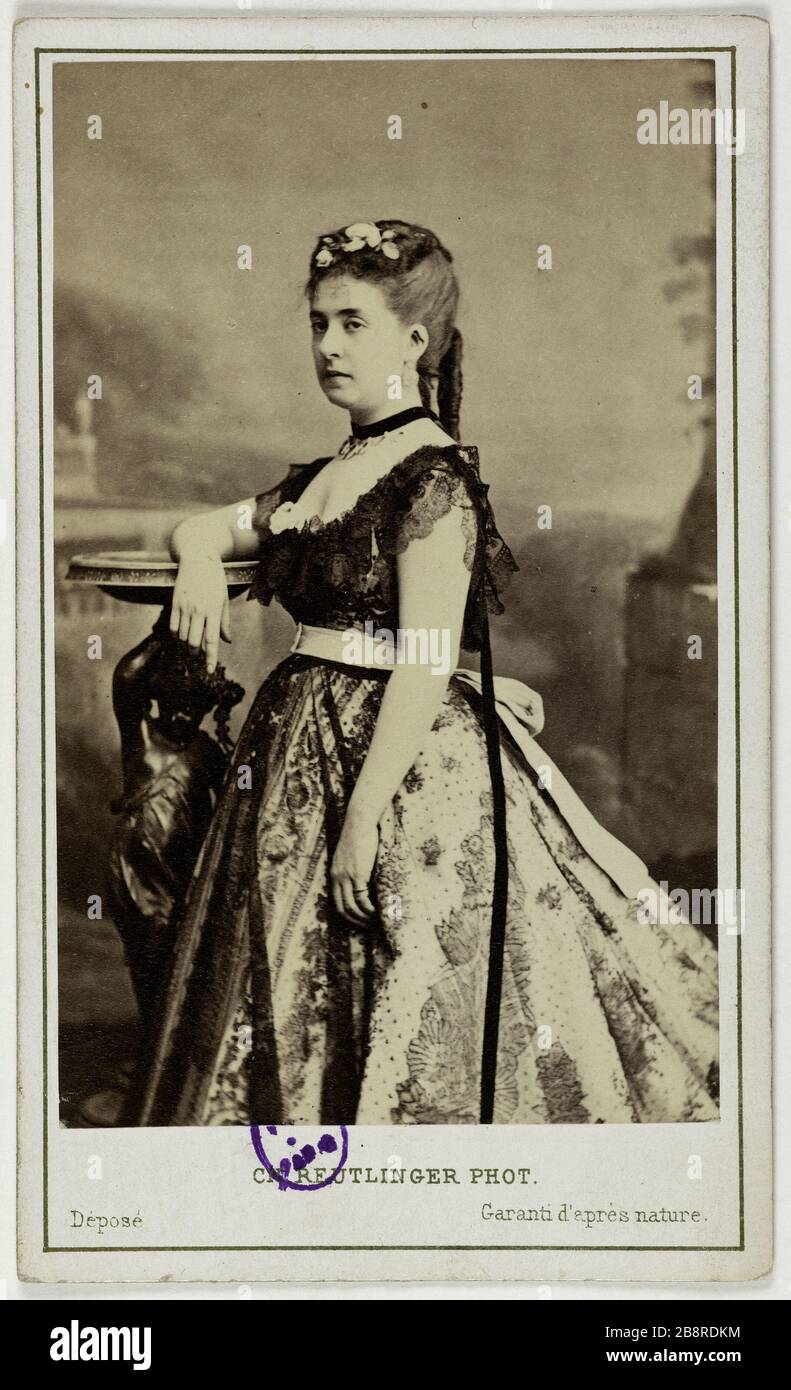 Portrait of Leonide Leblanc, (1842-1894), (actress) Portrait de Léonide ...