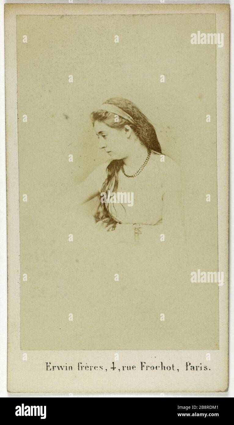 Portrait of Leonide Leblanc, (1842-1894), (actress) Portrait de Léonide ...