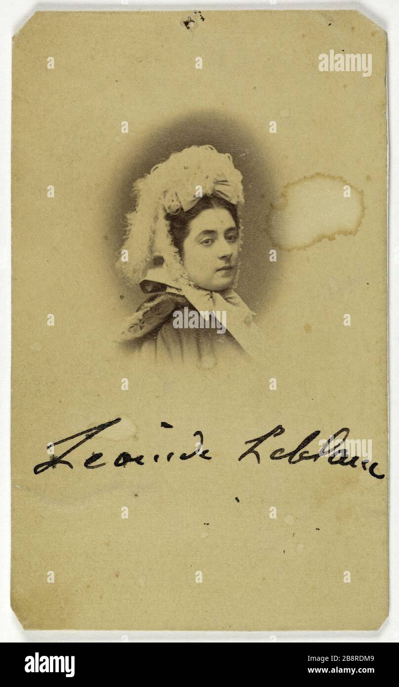 Portrait of Leonide Leblanc, (1842-1894), (actress) Portrait de Léonide ...