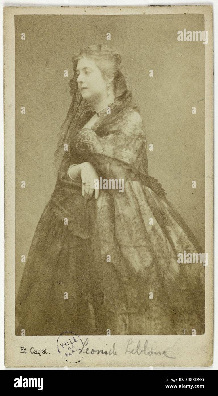 Portrait of Leonide Leblanc, (1842-1894), (actress) Portrait de Léonide ...