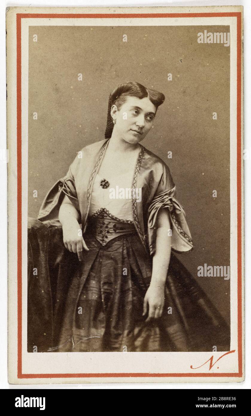 Portrait of Mariotti, actress Theater Italians. Atelier Nadar. Portrait ...