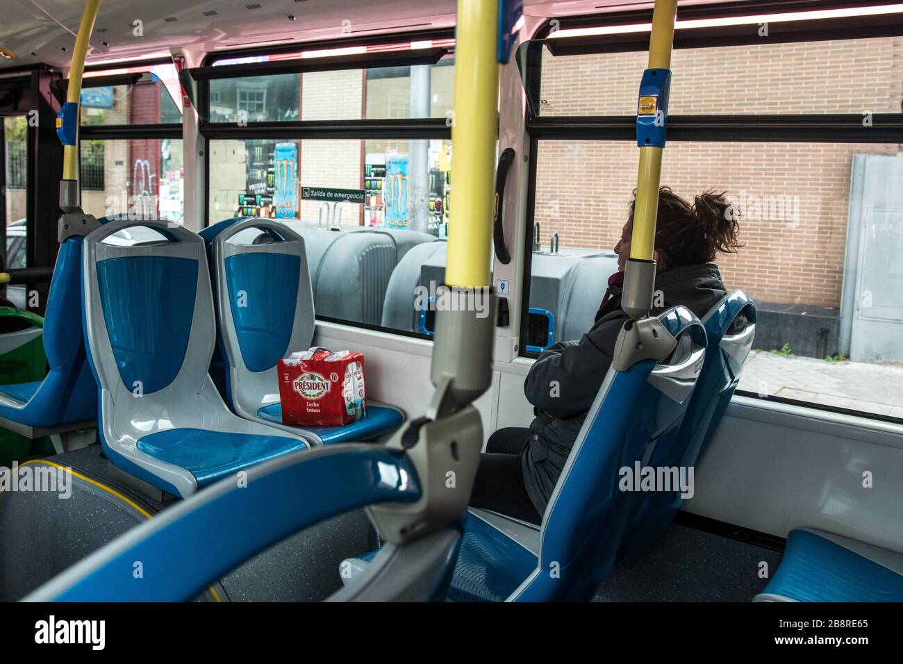Number 1 bus hi-res stock photography and images - Alamy