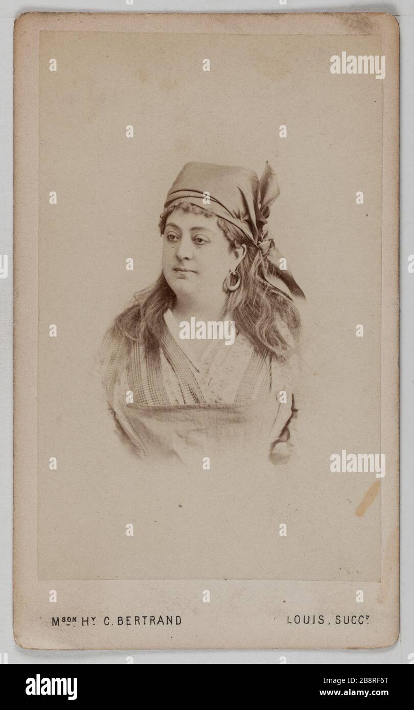 Portrait of Pauline Lyon, (actress) Portrait de Pauline Lyon, actrice ...