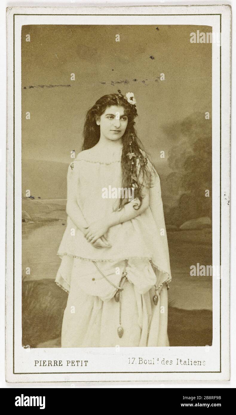 Portrait of Anna Mathieu, actress. Pierre Petit (Pierre Lanith Petit ...