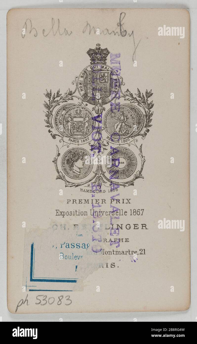 Bella actress hi-res stock photography and images - Alamy