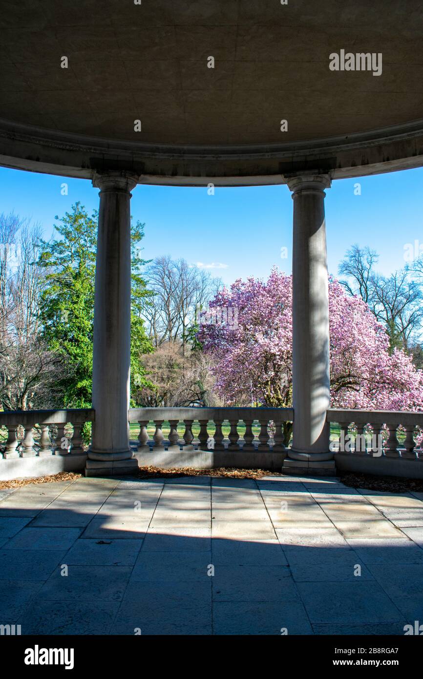 Springm gate hi-res stock photography and images - Alamy