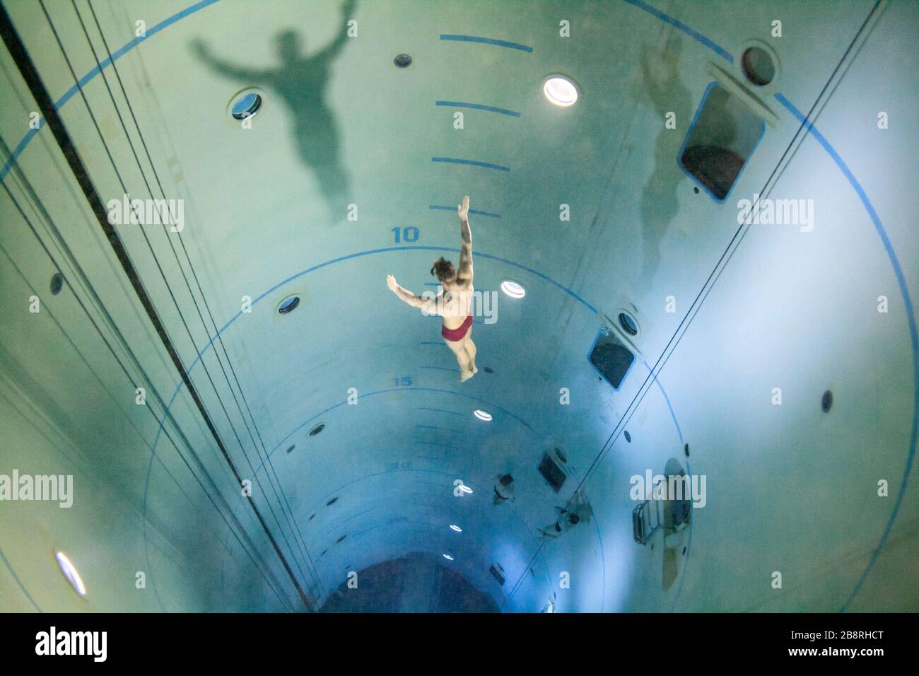 30 meters deep hi-res stock photography and images - Alamy