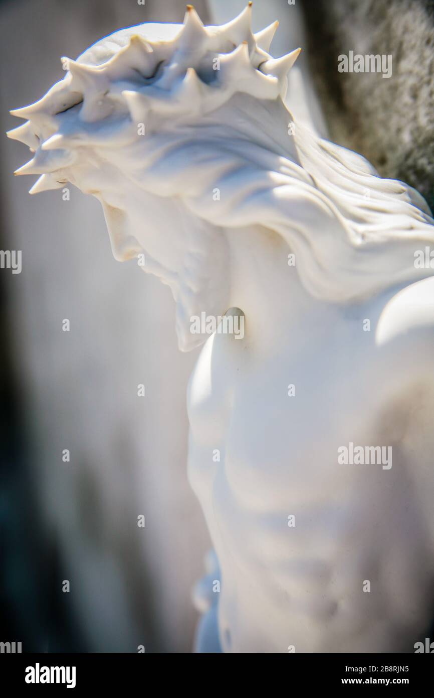 Cemetery jesus statue hi-res stock photography and images - Alamy