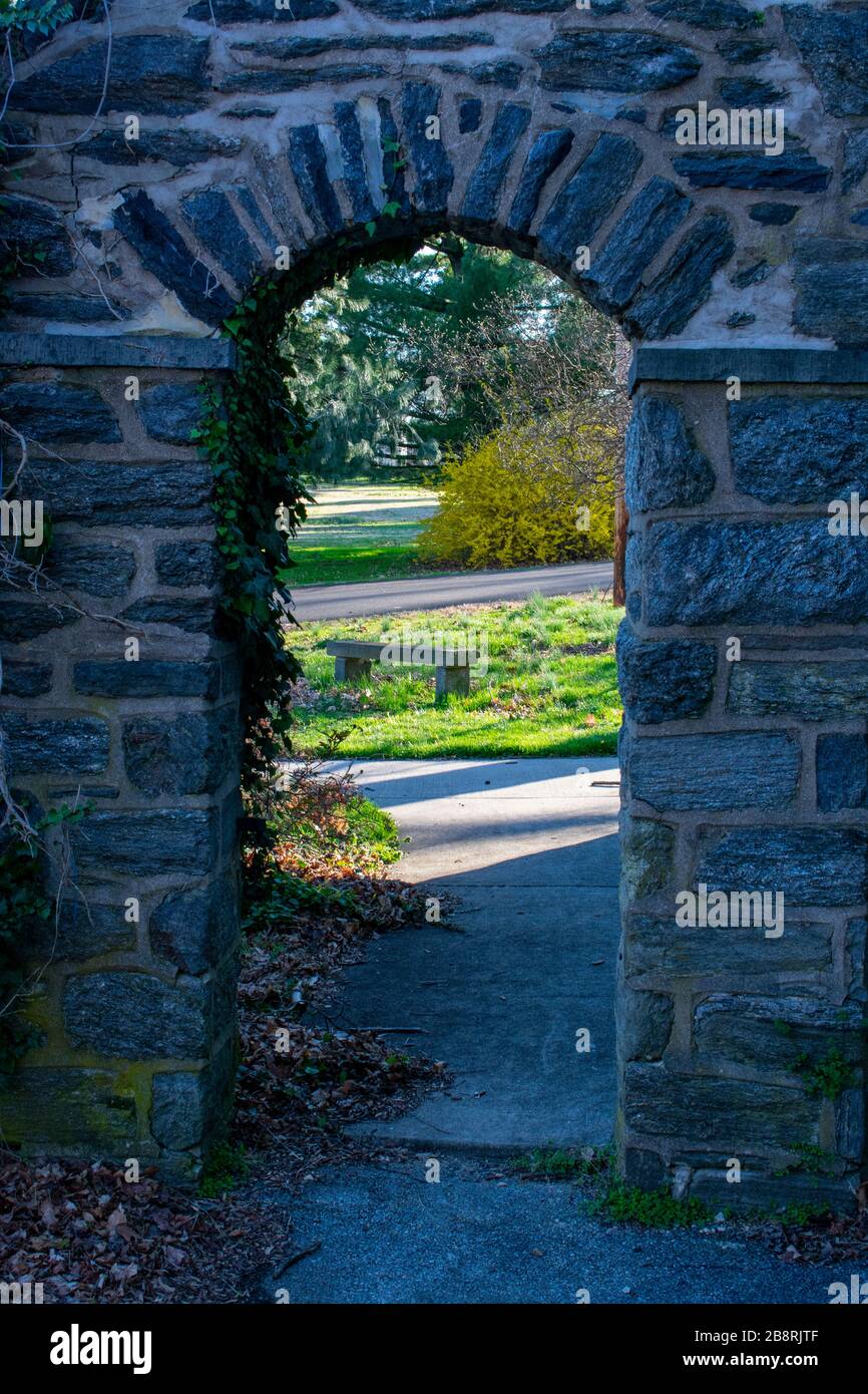 Cobblestone arch hi-res stock photography and images - Alamy