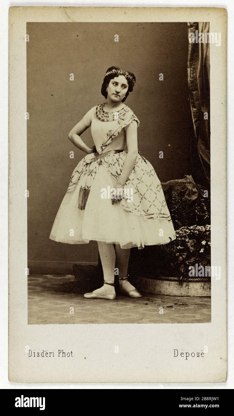 Portrait of Moncelet, dancer at the Opera entre1852 and 1862. Portrait ...