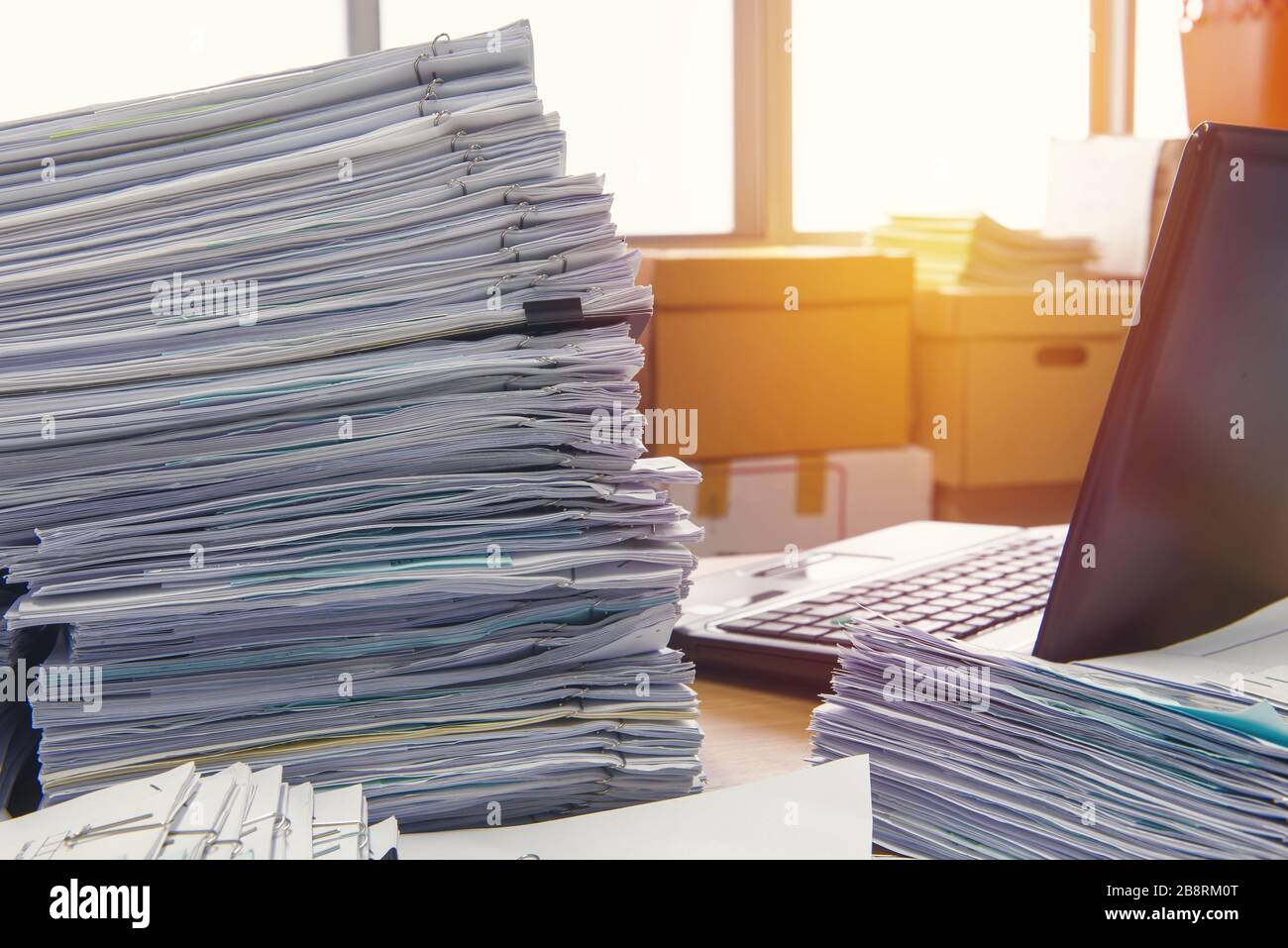 High waiting hi-res stock photography and images - Alamy