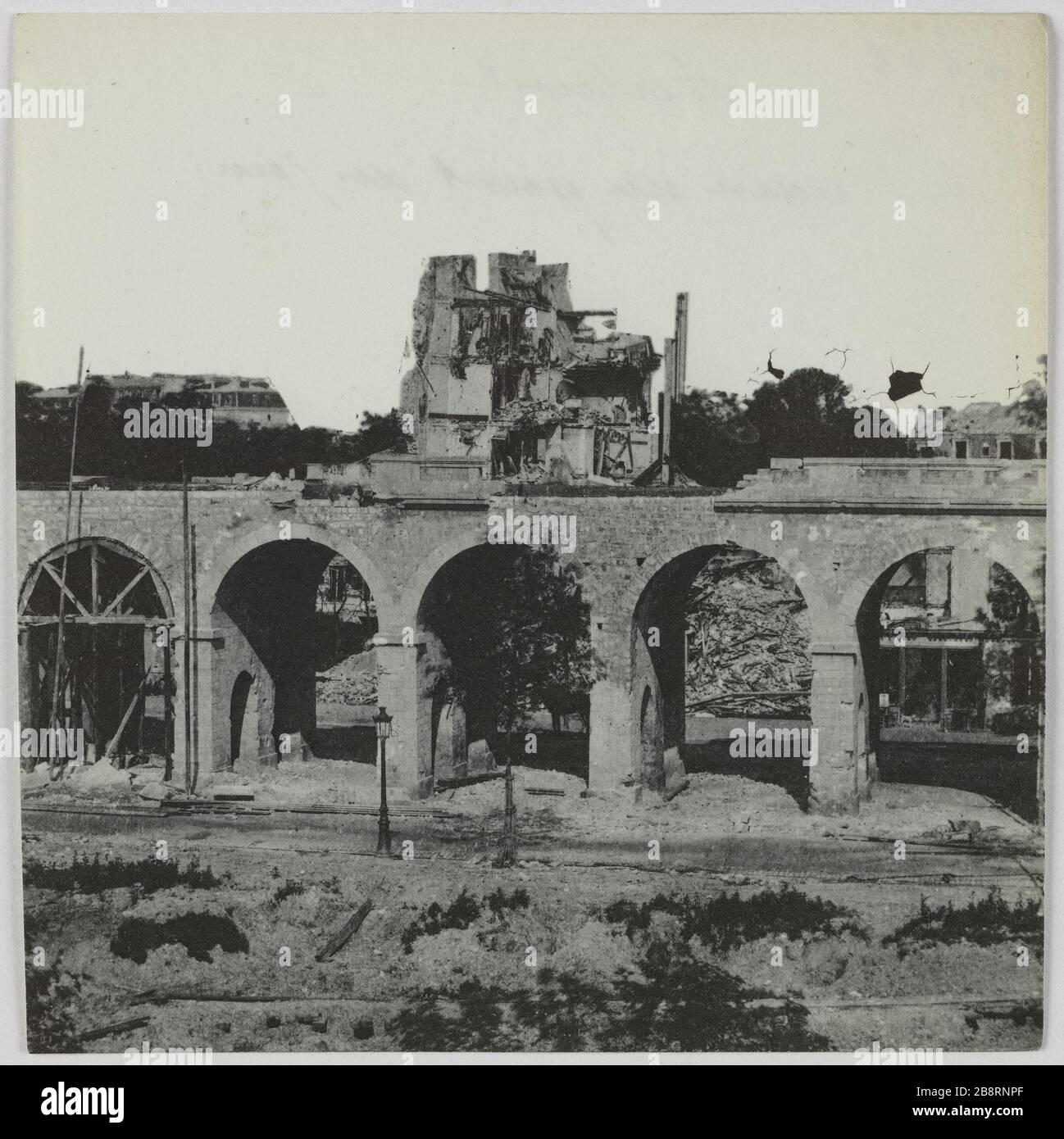 Auteuil / viaduct daybreak. Viaduct daybreak Auteuil. La Commune de ...