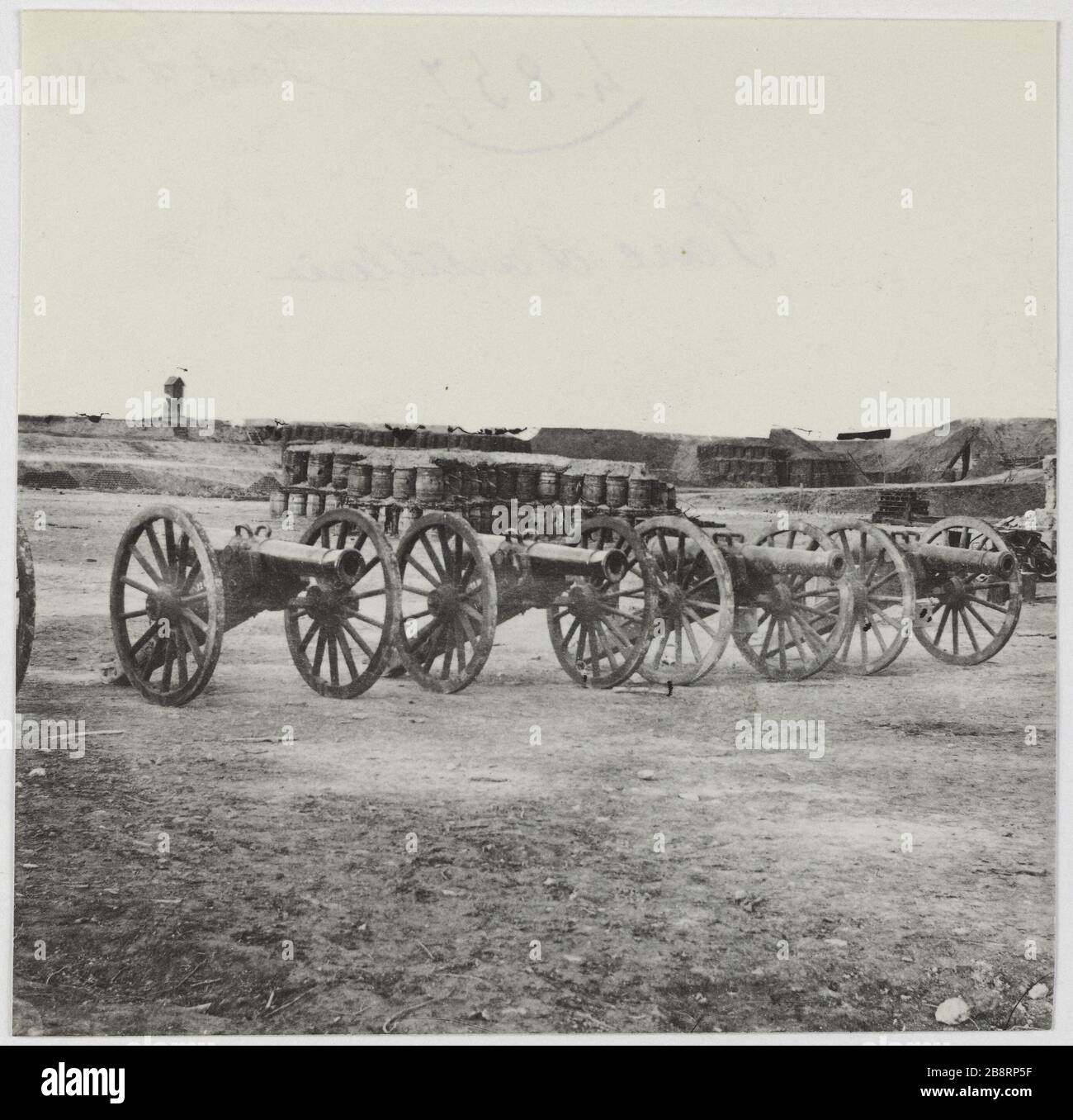 Fort Issy / park artillery. Artillery Park Fort Issy, Issy-les ...
