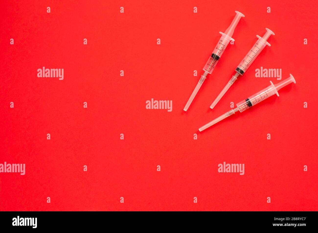 Syringe hospital hi-res stock photography and images - Alamy