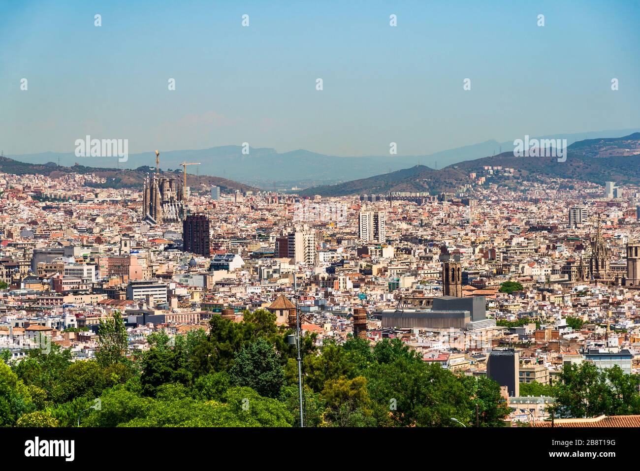 Barcelona spain skyline hi-res stock photography and images - Alamy