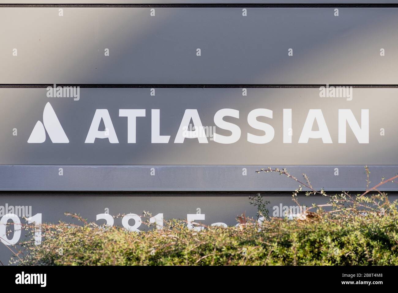 Atlassian software hi-res stock photography and images - Alamy