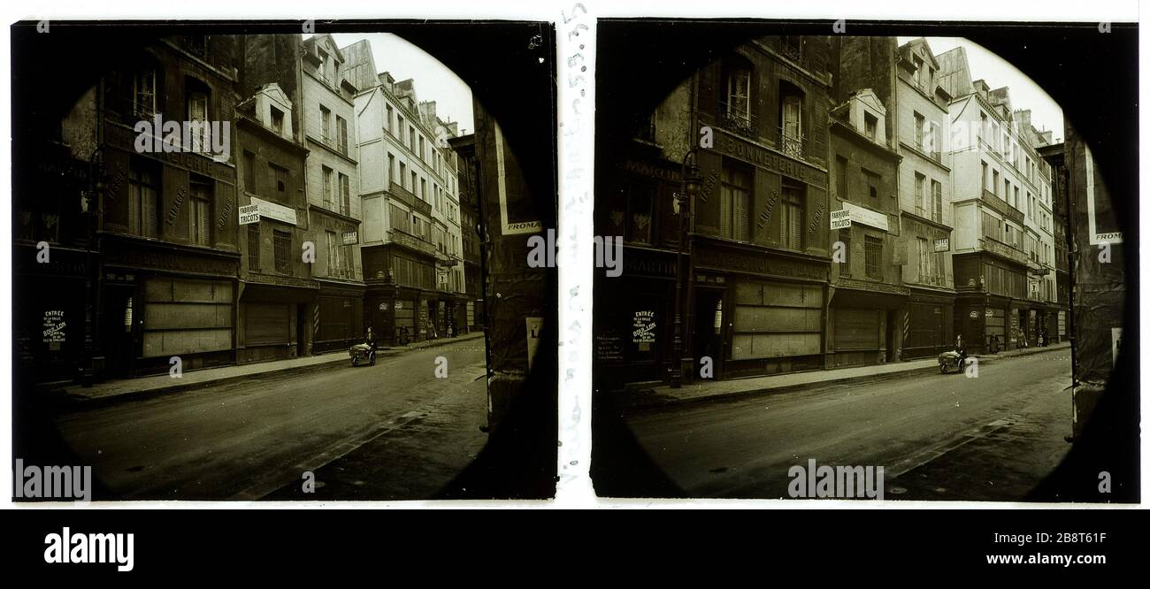 Quartier de musee Cut Out Stock Images & Pictures - Alamy