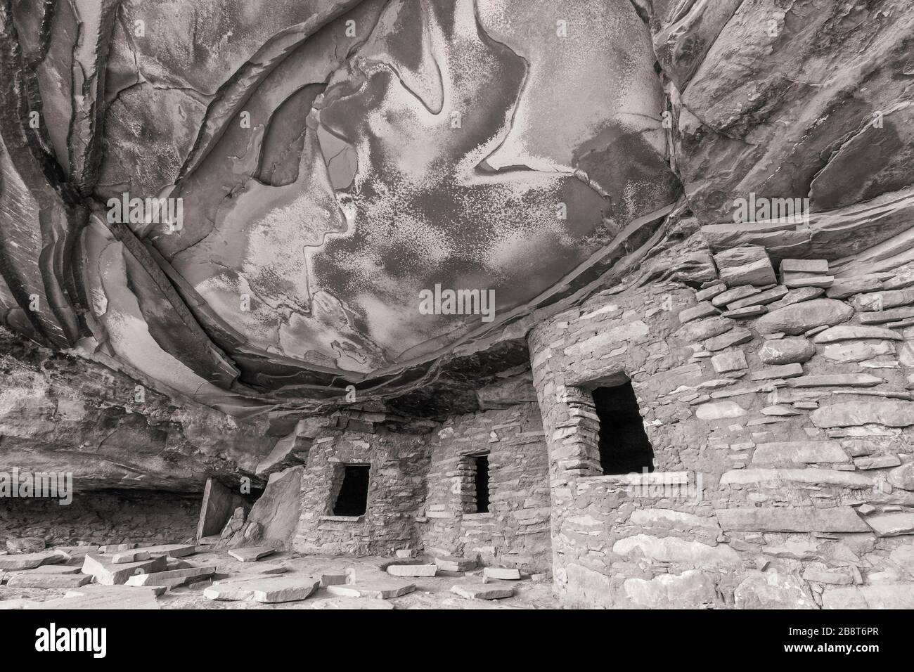 Iconic Fallen Roof Ruin in Road Canyon on Cedar Mesa in Bears Ears ...