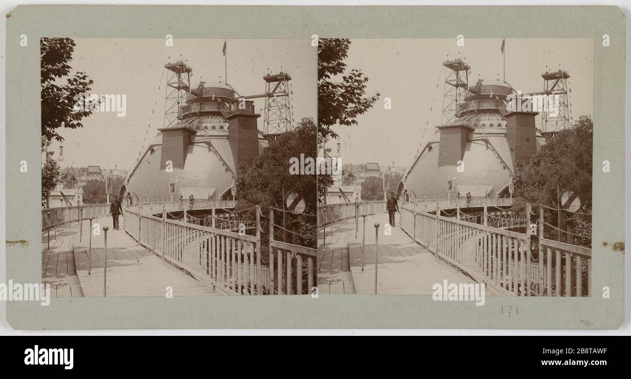 Trottoir roulant exposition universelle hi-res stock photography and ...