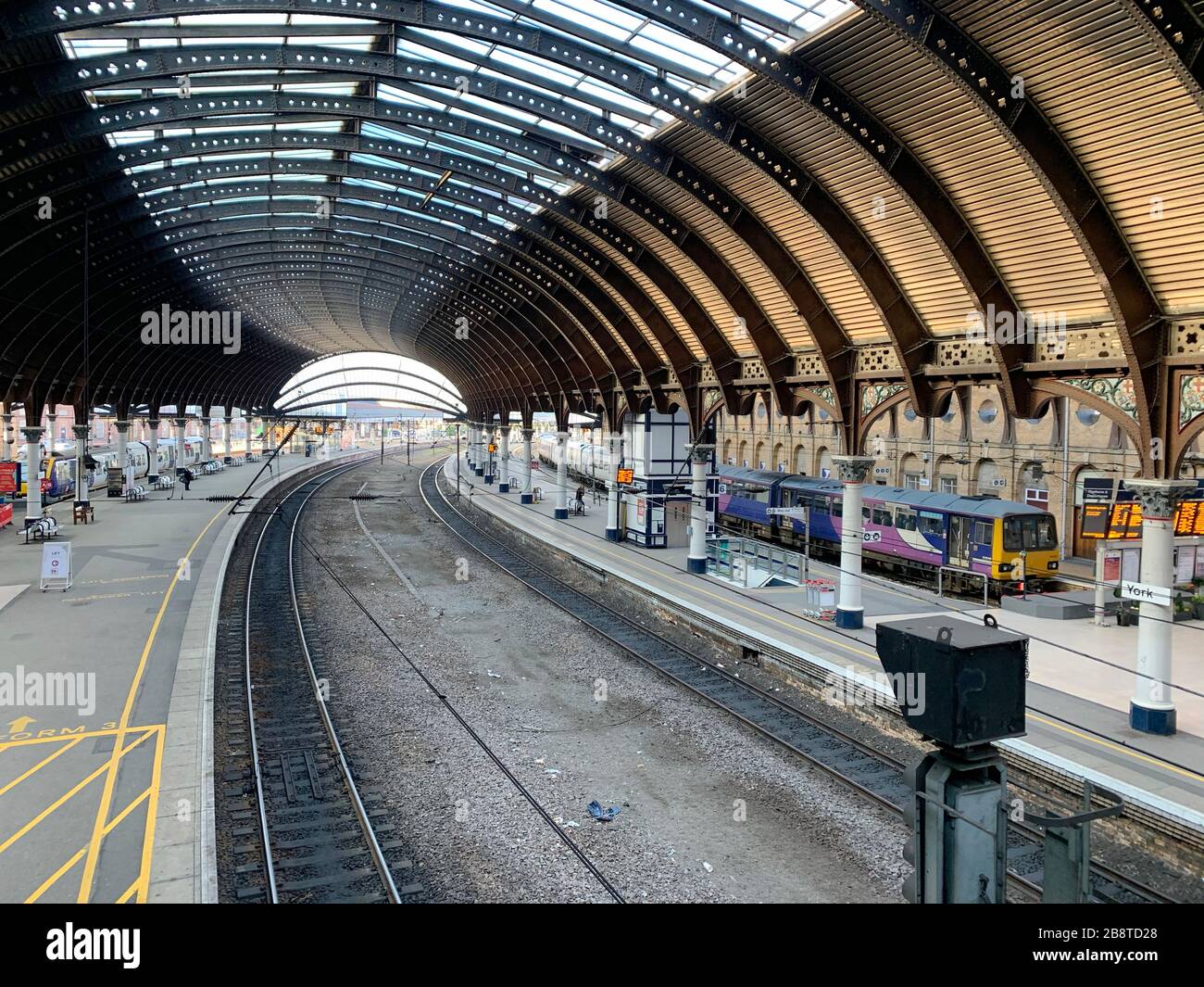 Closed railway stations hi-res stock photography and images - Alamy