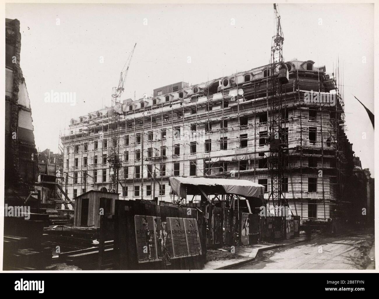 Rue driant hi-res stock photography and images - Alamy