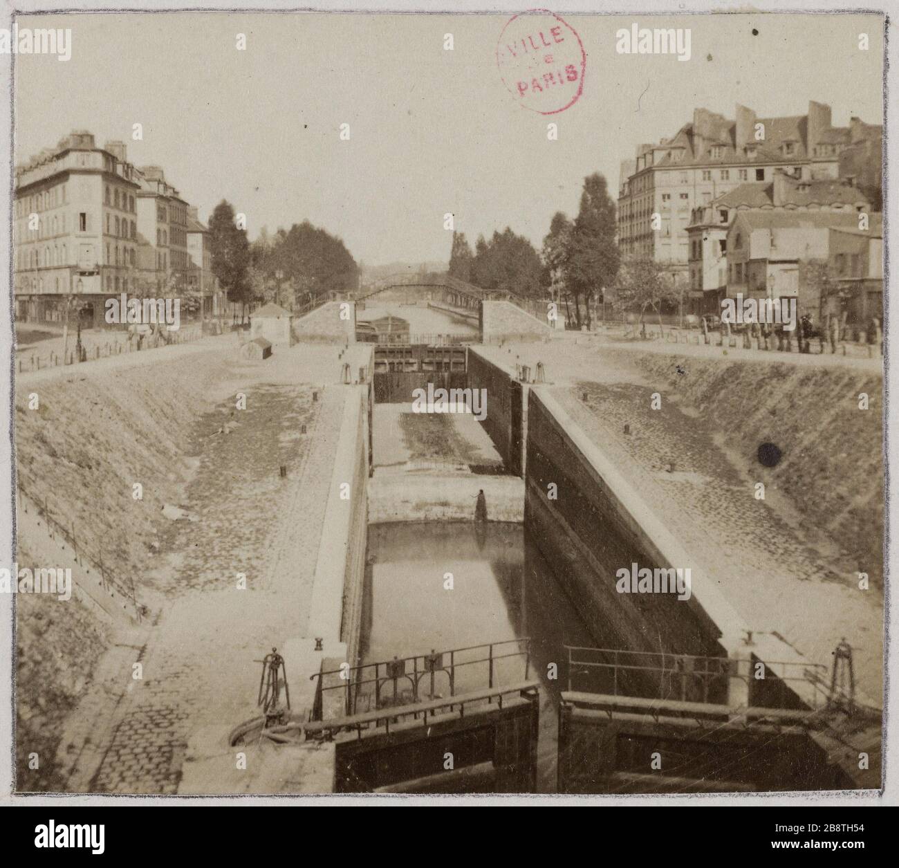 10th arrondissement paris hi-res stock photography and images - Alamy