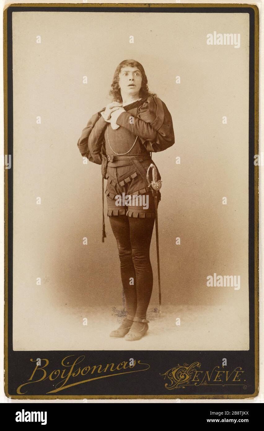 Portrait of Miss Lerou, French theater actress "Mlle Lerou, actrice au ...