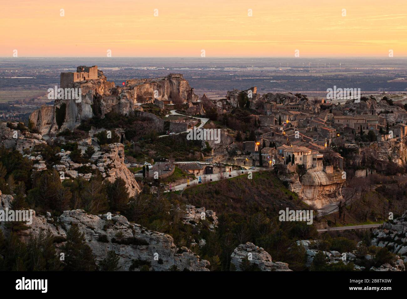 Les baux de provence france hi-res stock photography and images - Alamy
