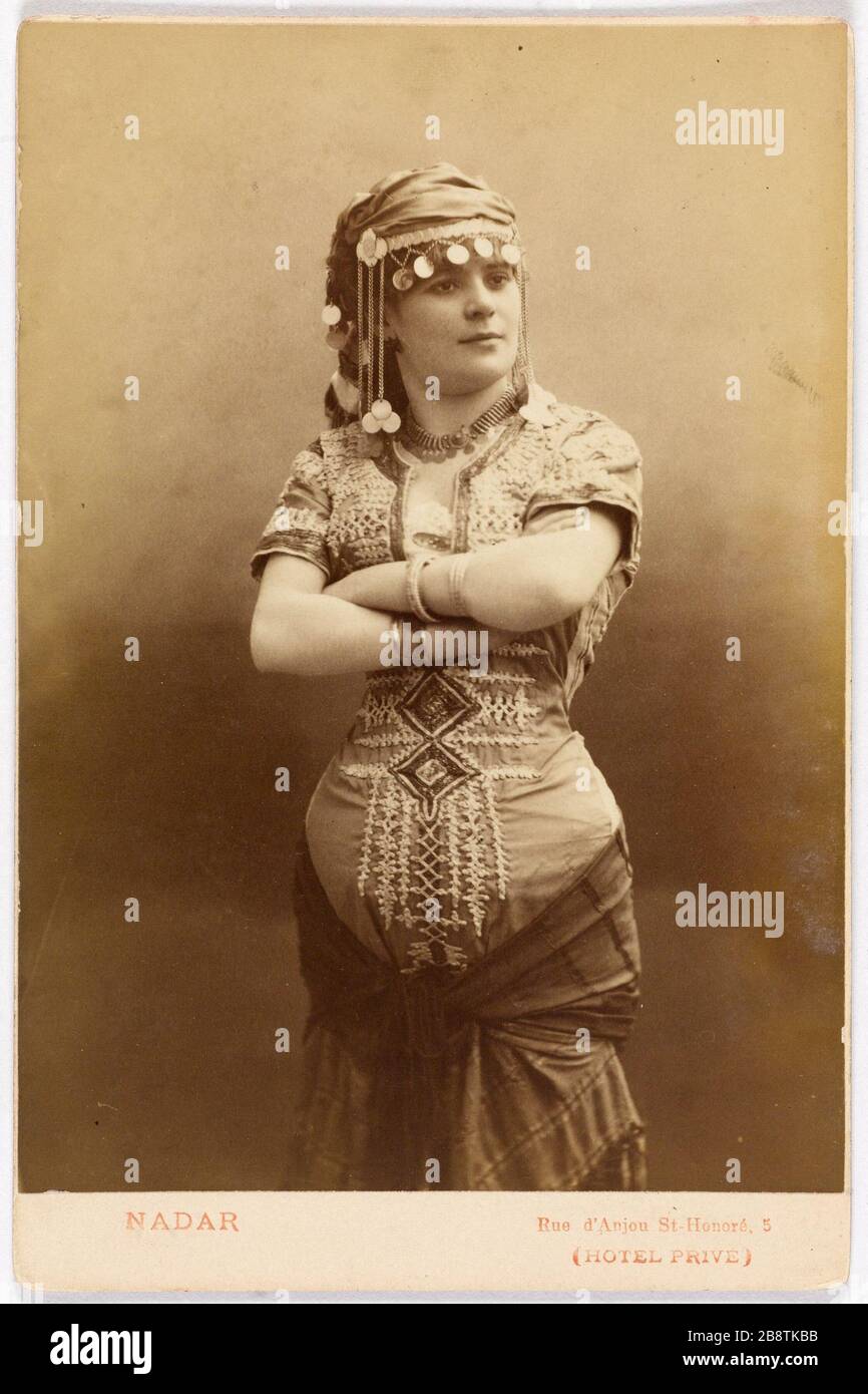 Portrait of Sylvia, actress "Sylvia, actrice". Photographie de l ...