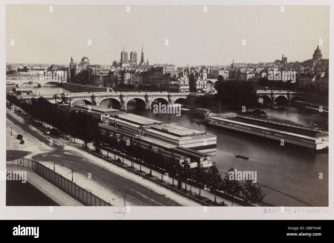 The baths of the Samaritan took the Quai du Louvre, 1st arrondissement ...