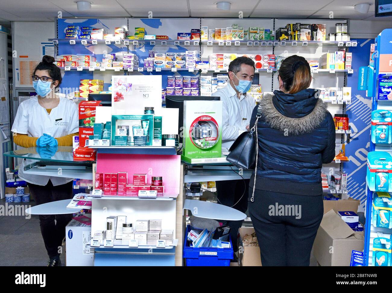 Prevention pharmaceuticals protection hi-res stock photography and ...