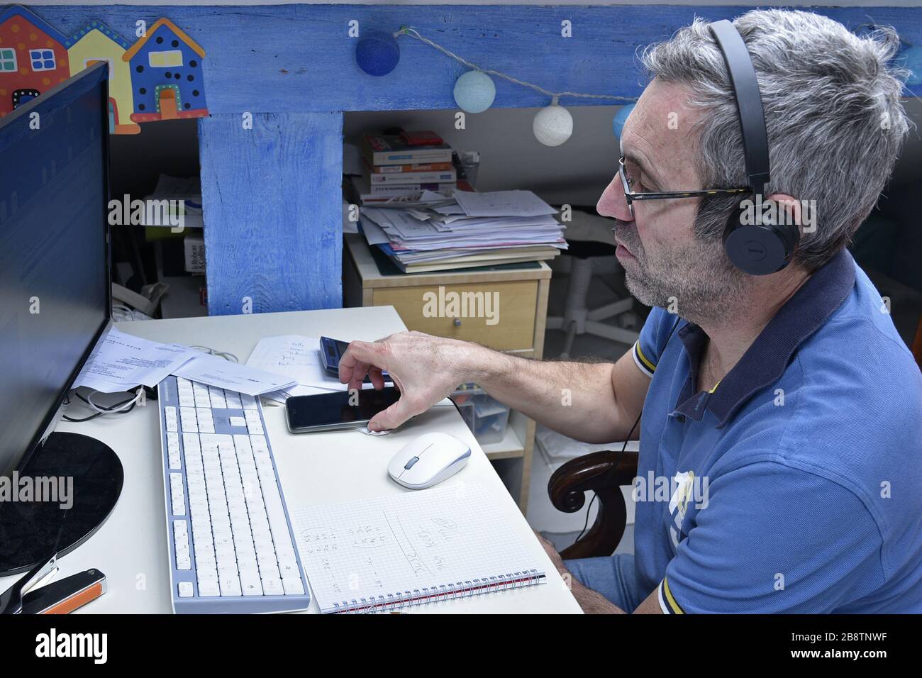 Teleworks hi-res stock photography and images - Alamy