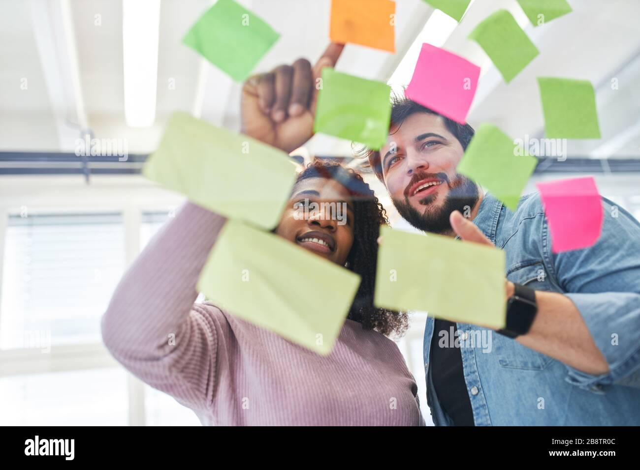 Students evaluating project hi-res stock photography and images - Alamy