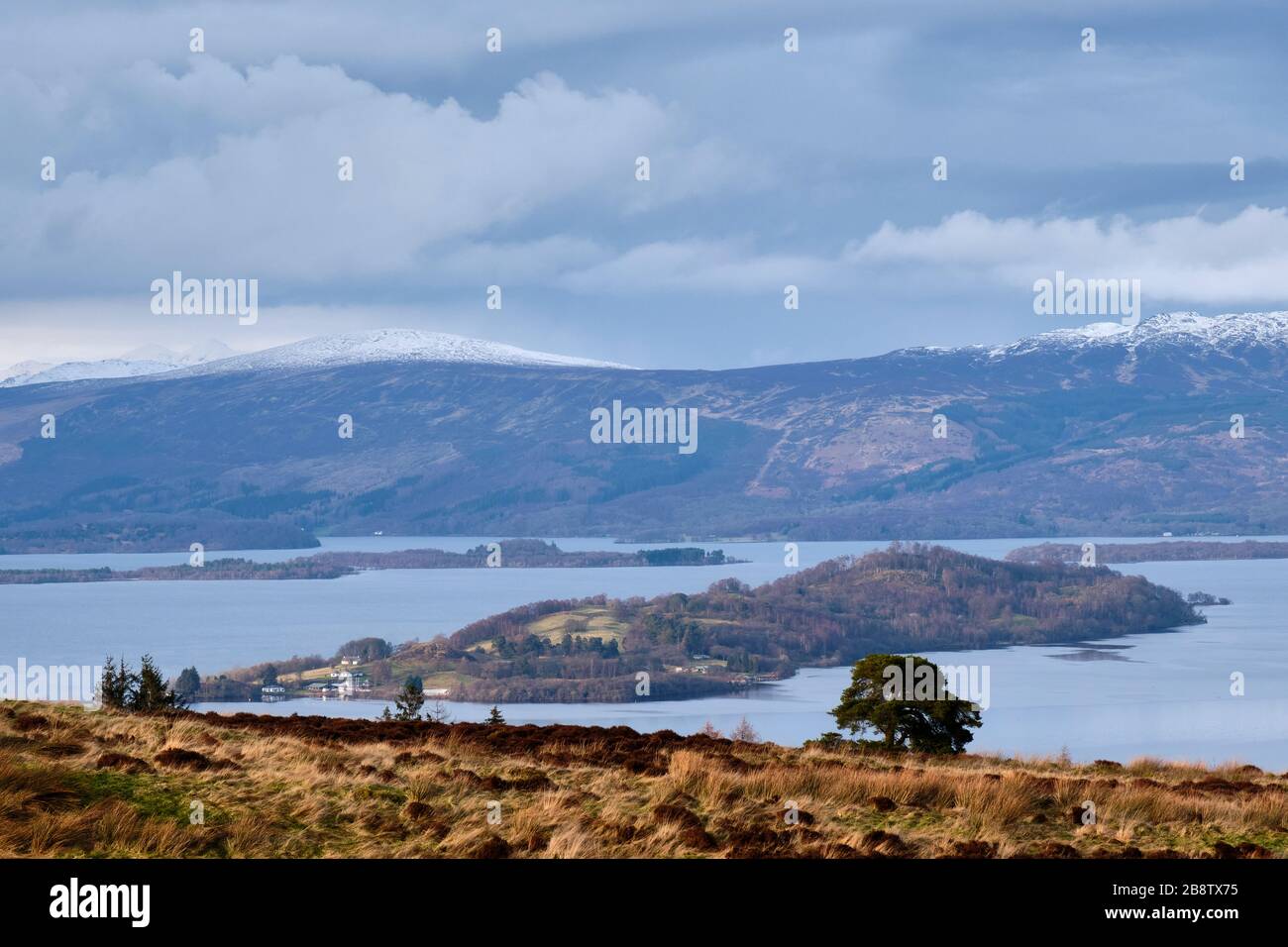 Inchmurrin hi-res stock photography and images - Alamy