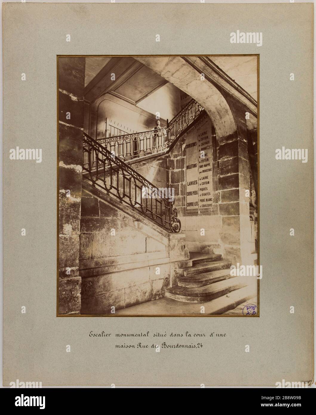 Monumental staircase hi-res stock photography and images - Alamy