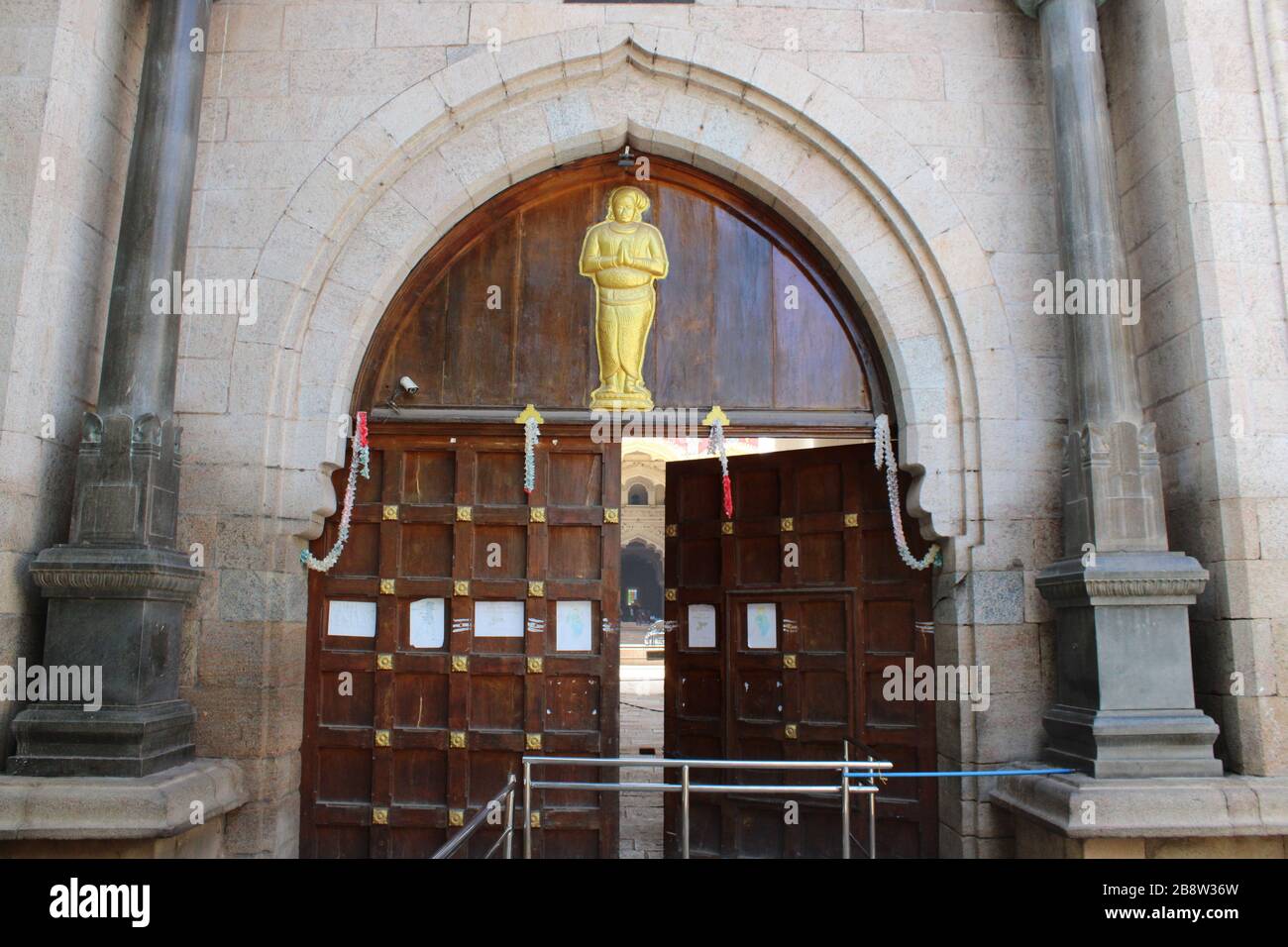 Thirumalai Nayak Palace is a 17th-century palace erected in 1636 AD by ...