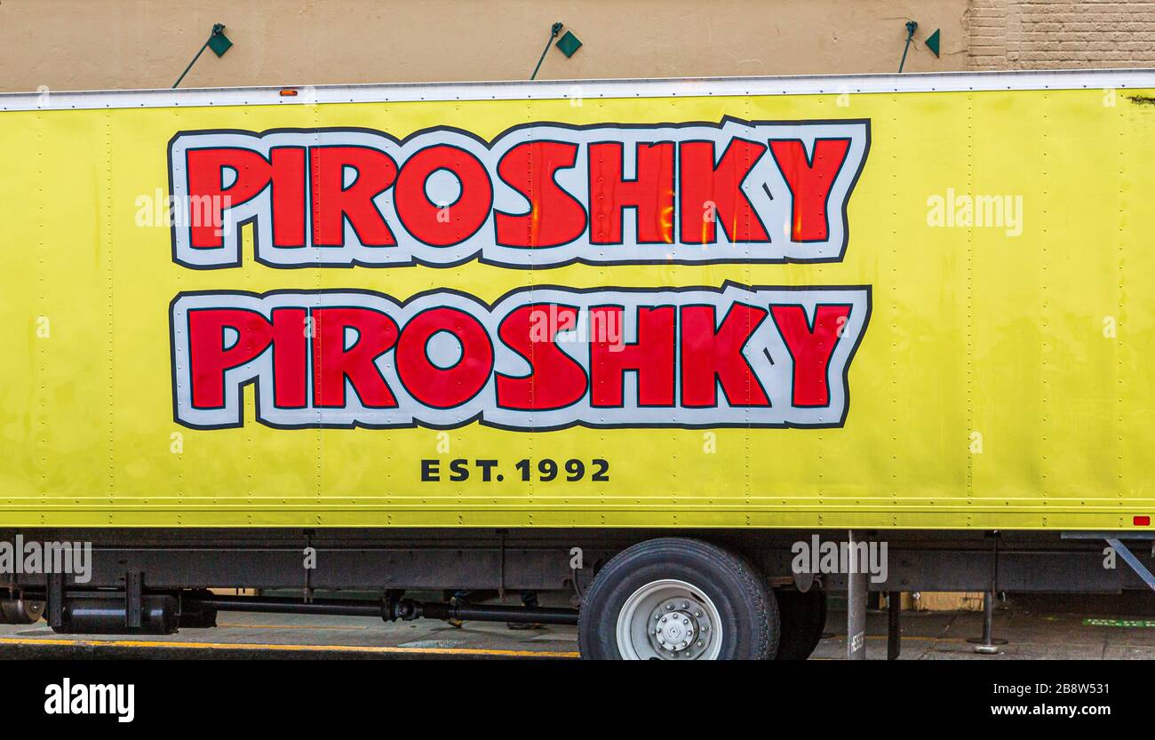 Piroshky piroshky hi-res stock photography and images - Alamy