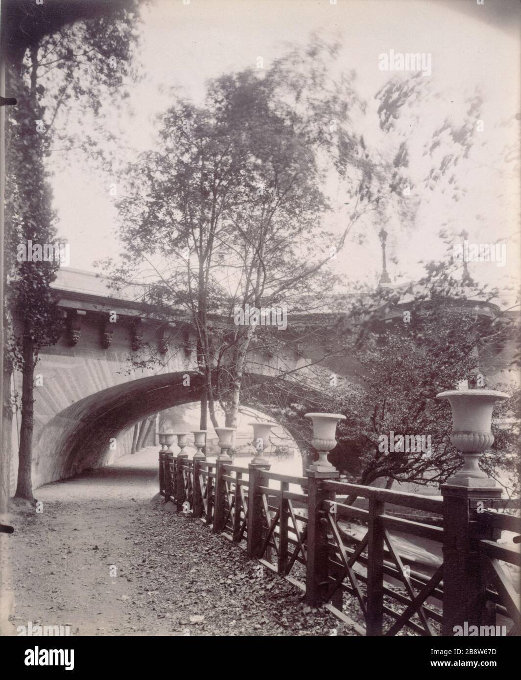 Louvre 1912 hi-res stock photography and images - Alamy