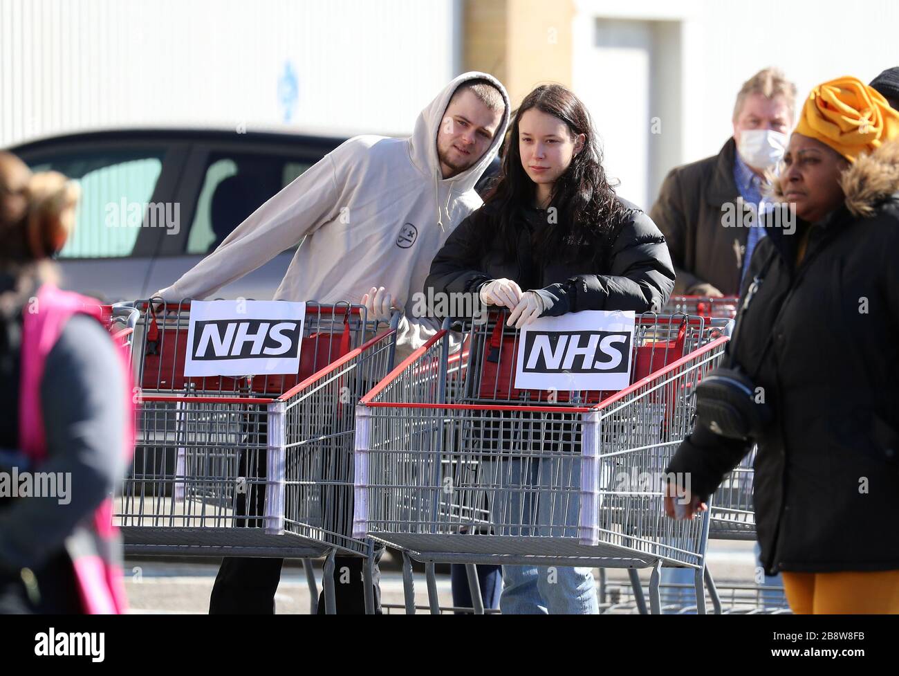 Nhs workers queue outside costco in thurrock hi-res stock photography ...