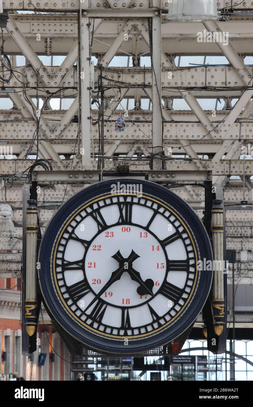 London - Waterloo station Clock Stock Photo - Alamy