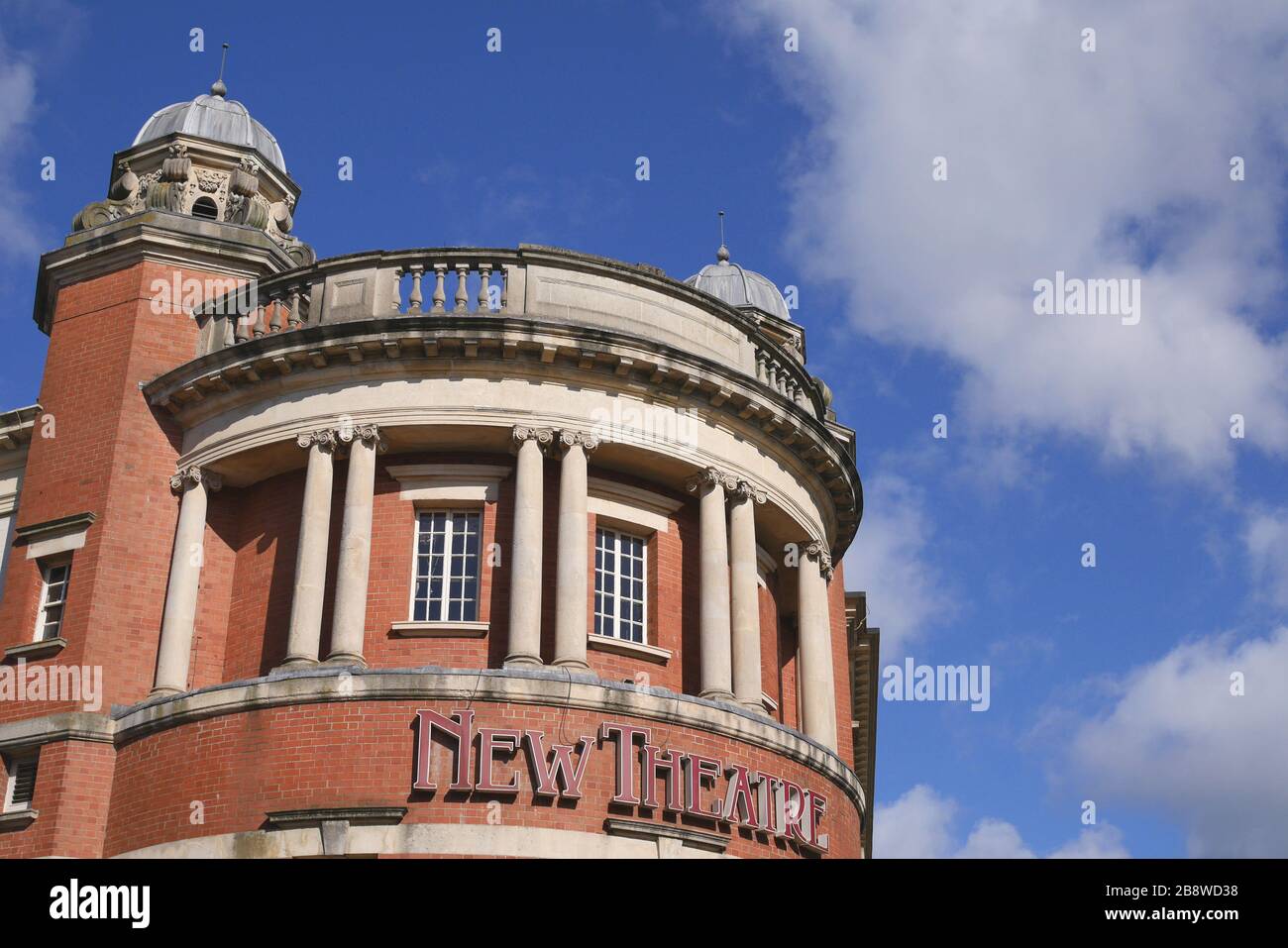 Cardiff arts hi-res stock photography and images - Alamy